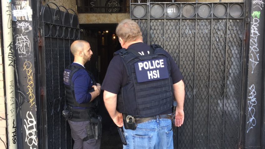 Homeland security agents raid apartment on SF's Mission St. - Mission Local