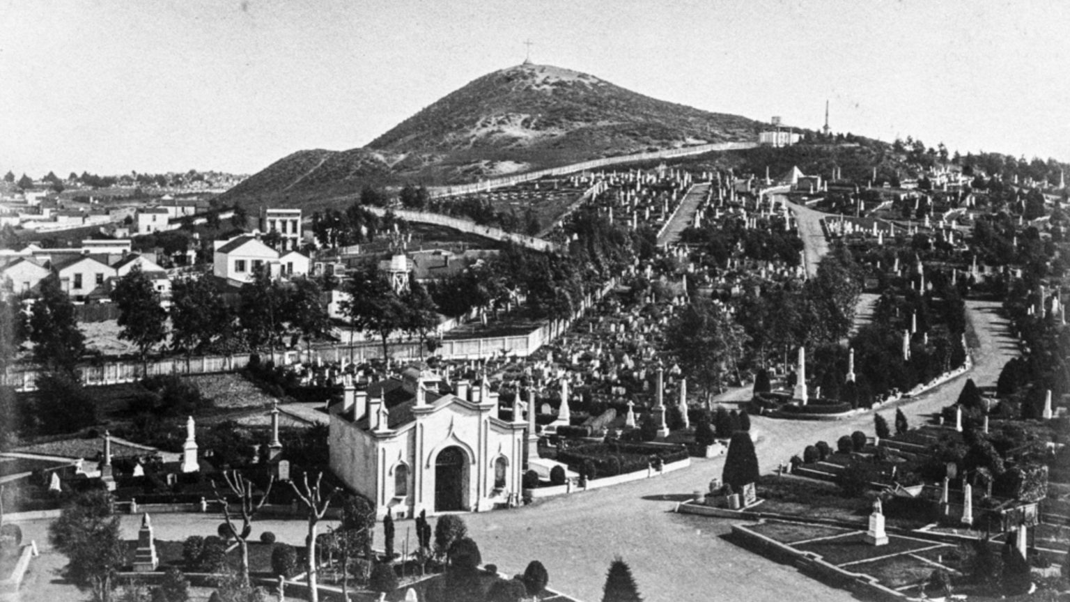 Q&A: Beth Winegarner on "San Francisco's Forgotten Cemeteries"