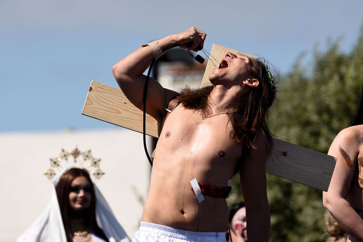 Photos: Thousands attend Hunky Jesus contest in Dolores Park