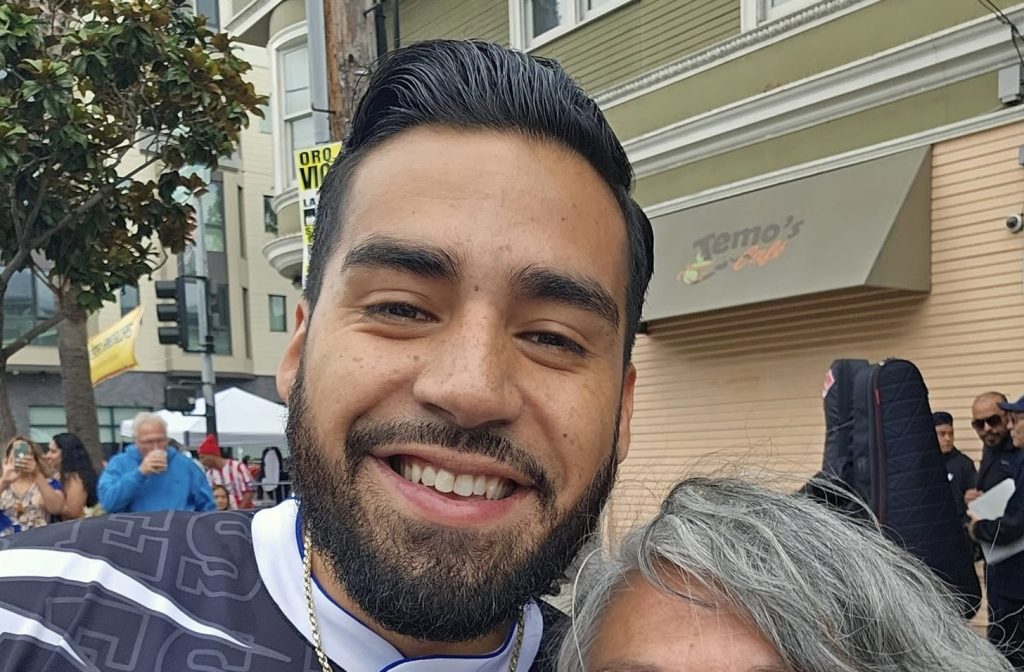 El líder comunitario, Jon Jacobo, es acusado nuevamente de violación y ...