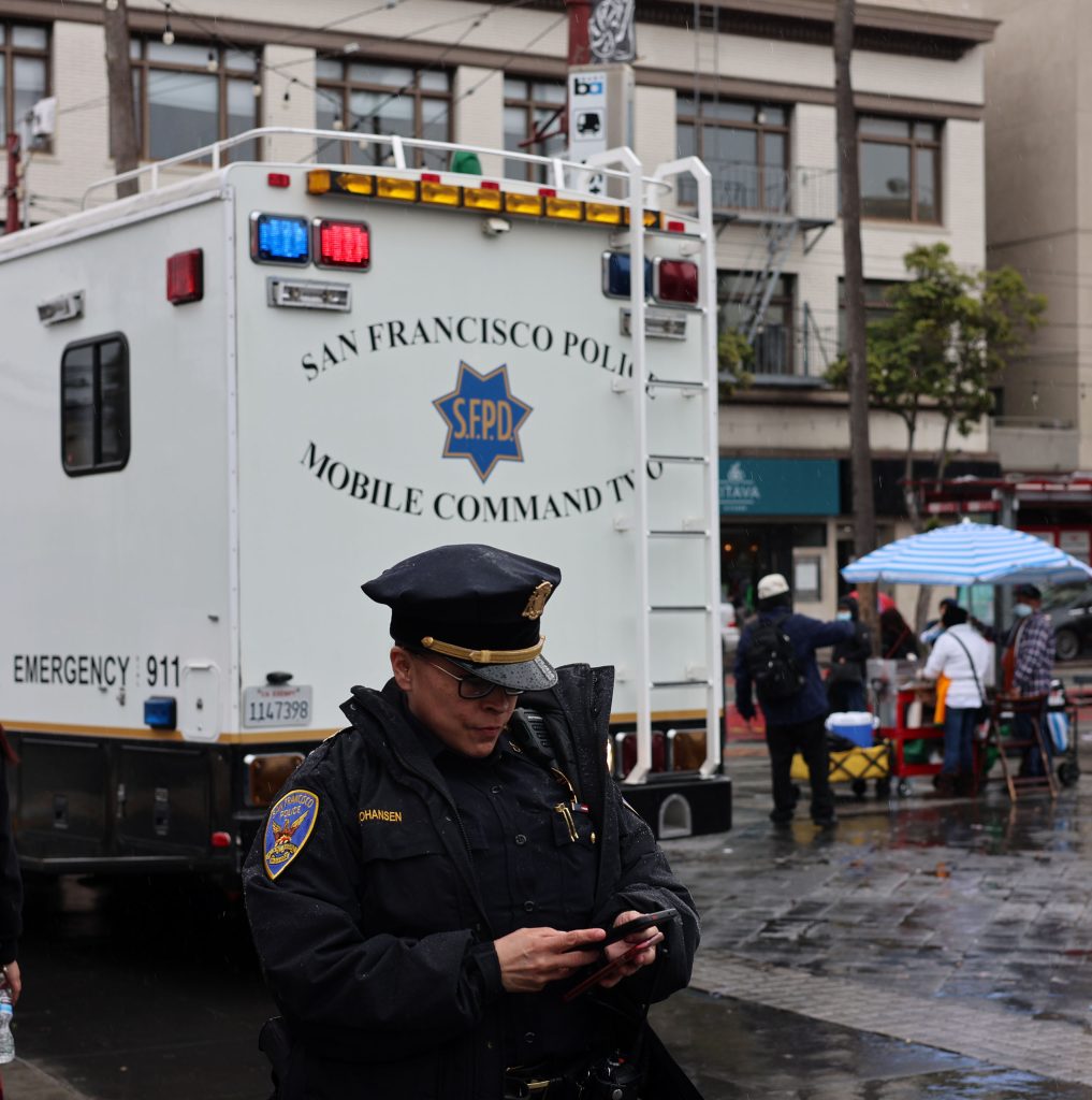 SFPD 'mobile command unit' rolls up to 16th and Mission