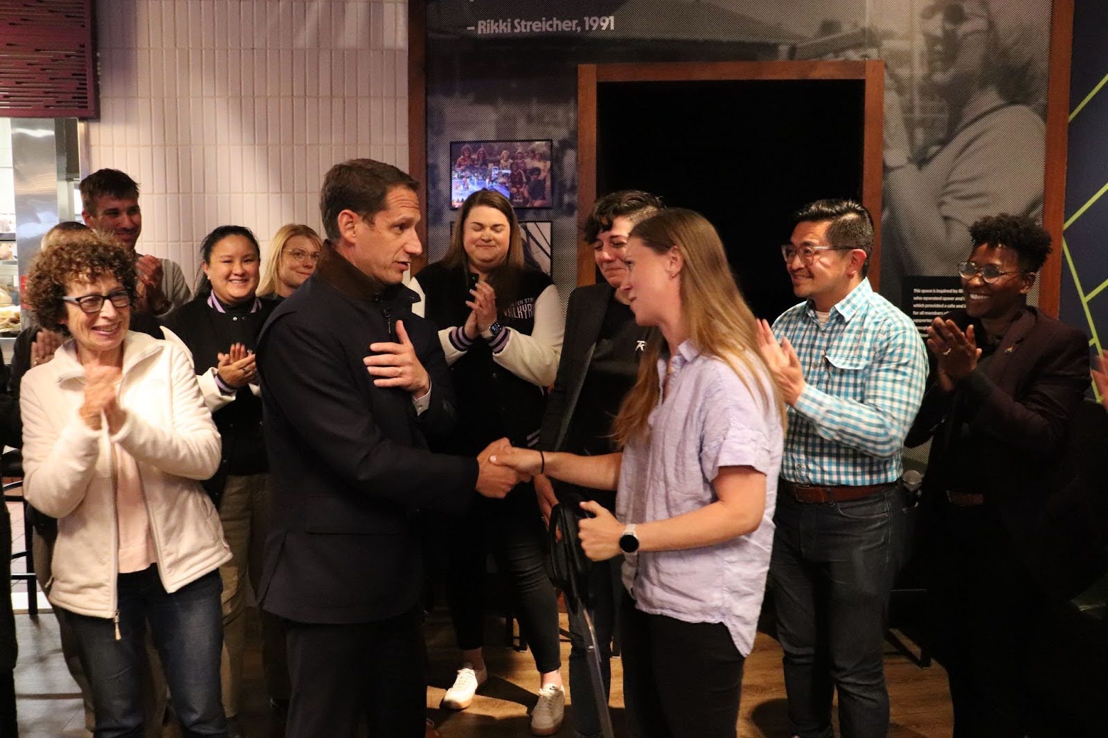 Fans cheer for Rikki's, San Francisco's first women's sports bar