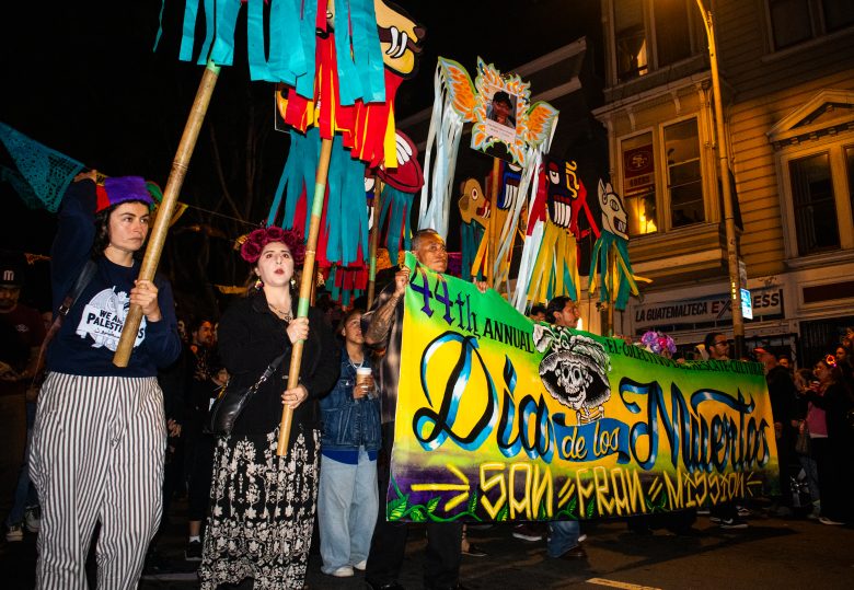 Photos: Día de los Muertos draws thousands to Mission District
