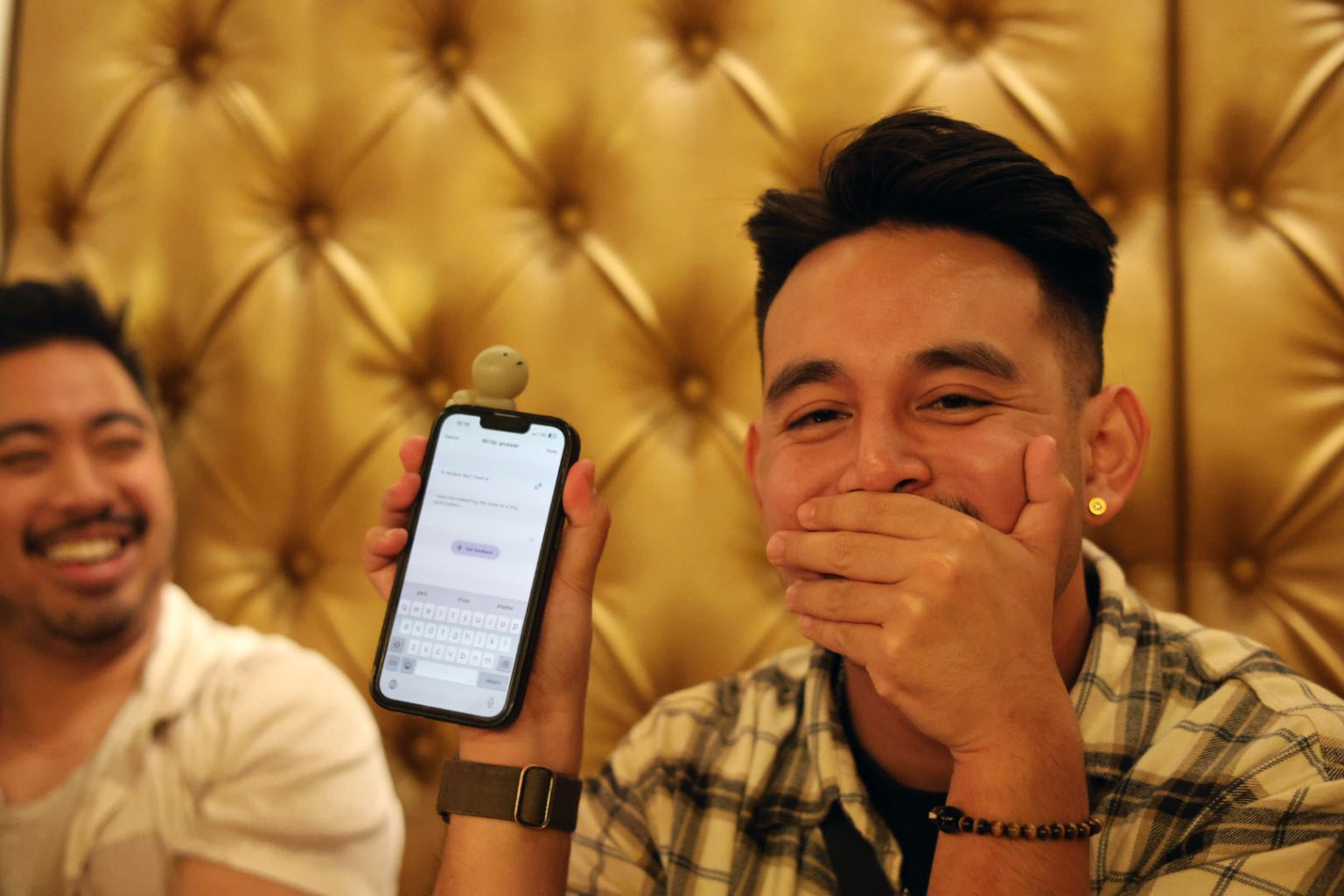 The S.F. ‘gay dog quinceañera’ that changed Hinge dating profiles