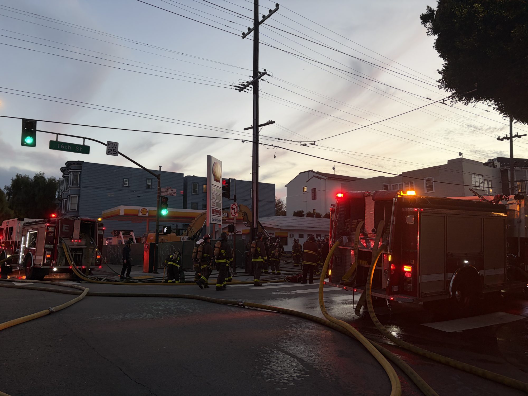 Explosion and fire at Mission gas station sends smoke over S.F.